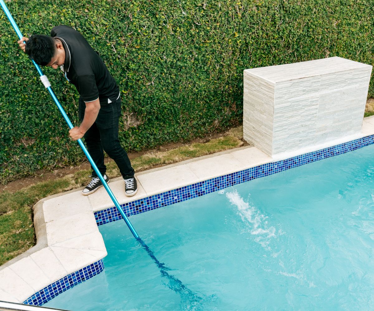 Finn's Pool Service In West Palm Beach